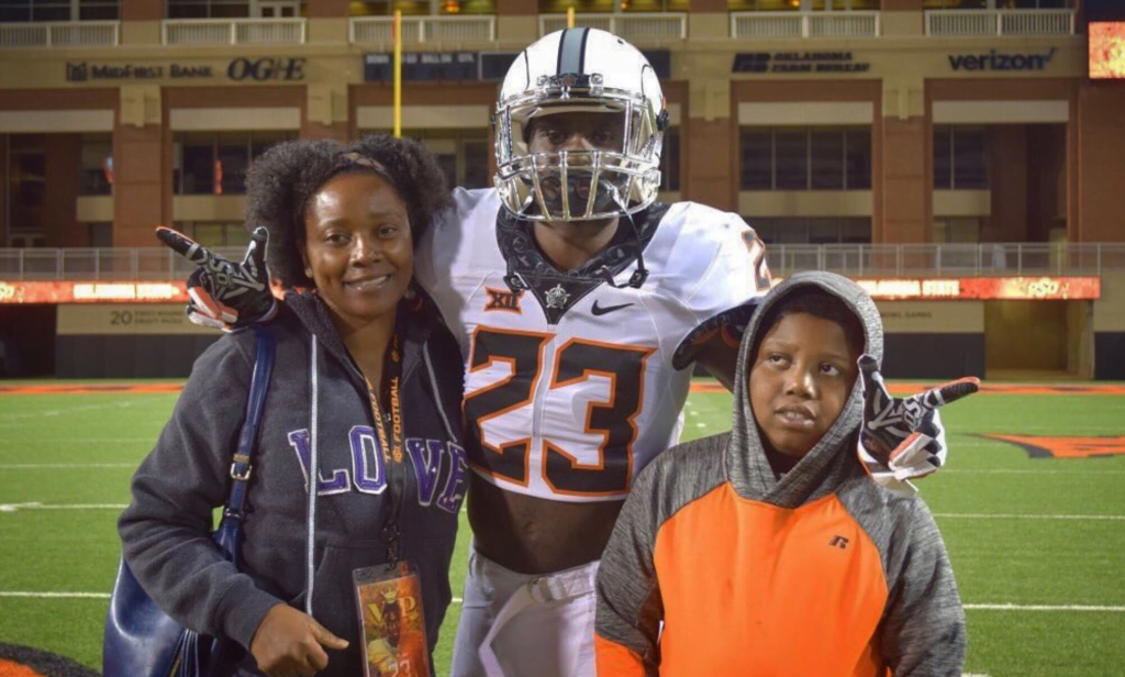 Oklahoma State Visit Has Running Back Target Lyn-J Dixon Thinking ...