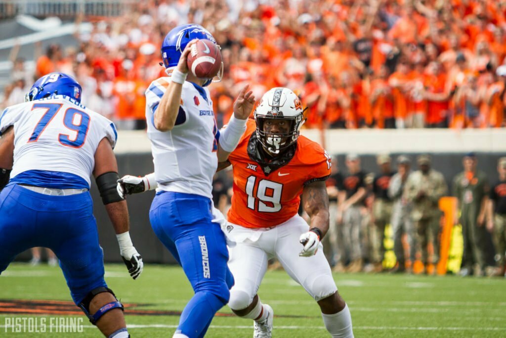 Justin Phillips Re-signs with Las Vegas Raiders | Pistols Firing